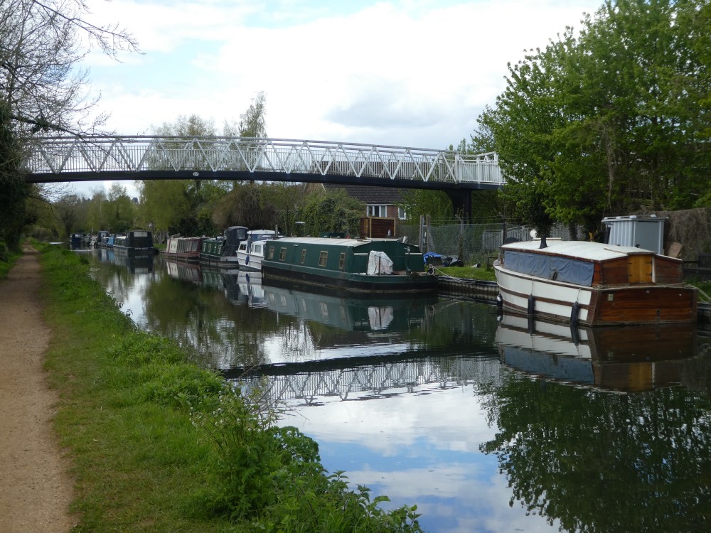 Aldermaston to Woolhampton Walk: Exploring the Kennet & Avon Canal ...
