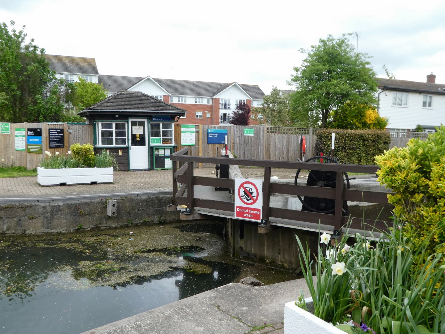 Reading Riverside Walk: Discover the Thames and City on Foot – Love ...